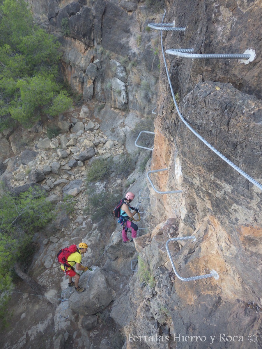Vía Ferrata Redován - 1º Tramo Iniciación y Familiar | Ferratas Hierro ...