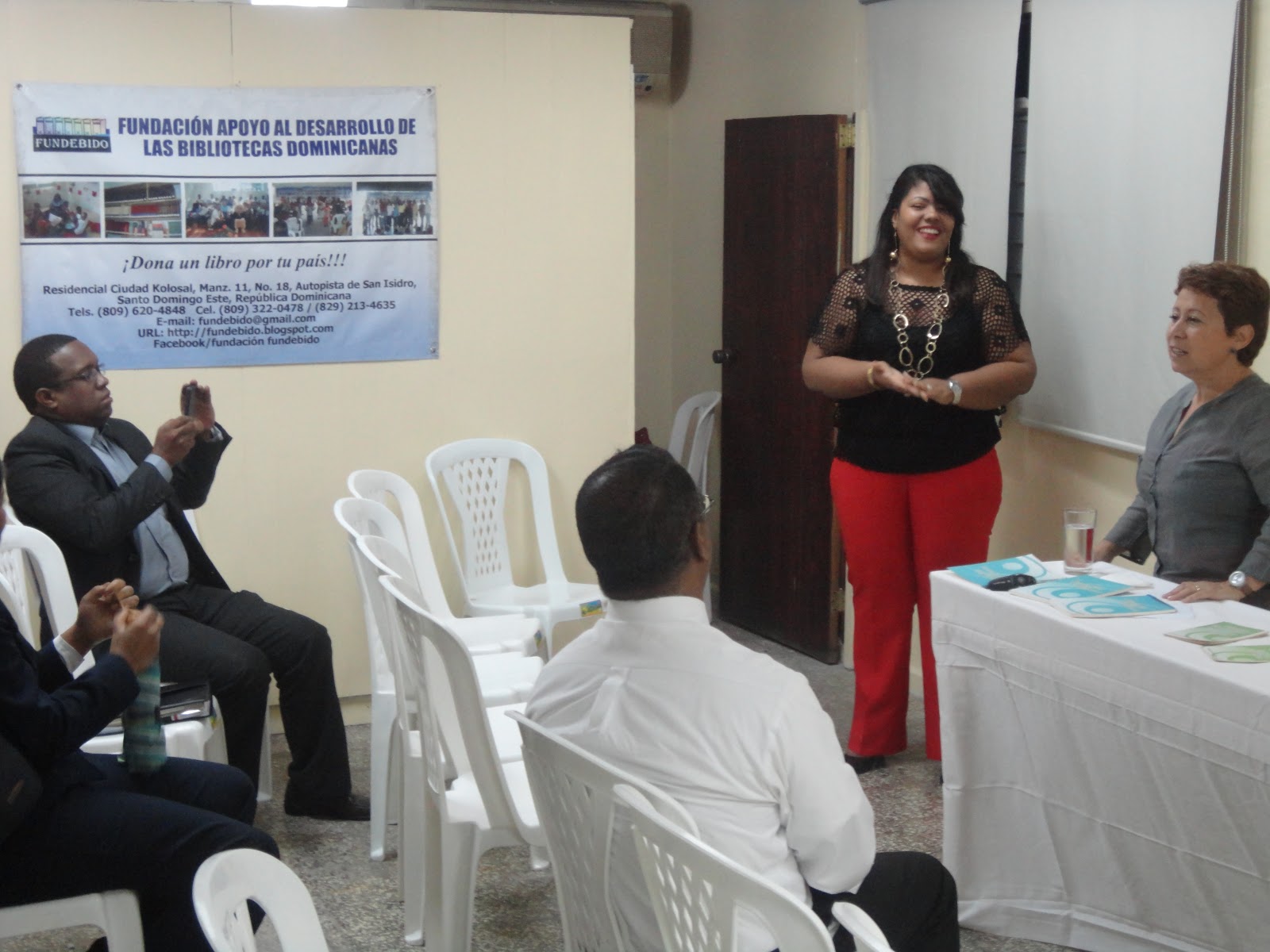 Dirección General del Libro y la Lectura: Charla sobre la Ley del Libro ...