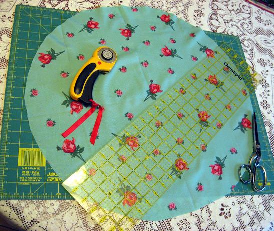 Willow Homestead: Rockin' a Mop Cap