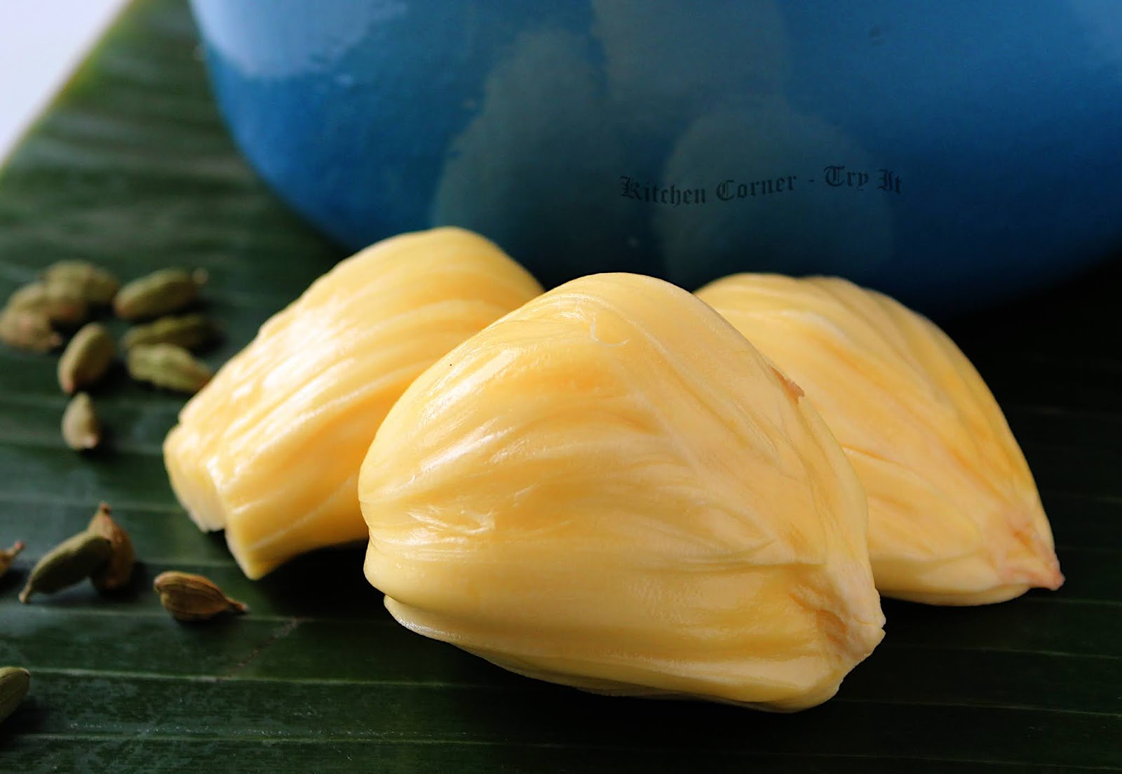 Chakka Pazham Pori- Chakka Appam/ Ripe Jack Fruit Fritters