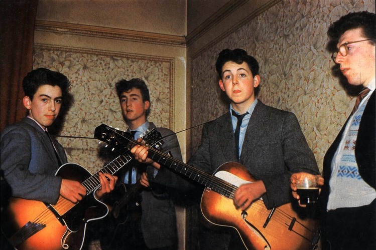 DIÁRIO DOS BEATLES: Foto rara dos Beatles como adolescentes em 1958