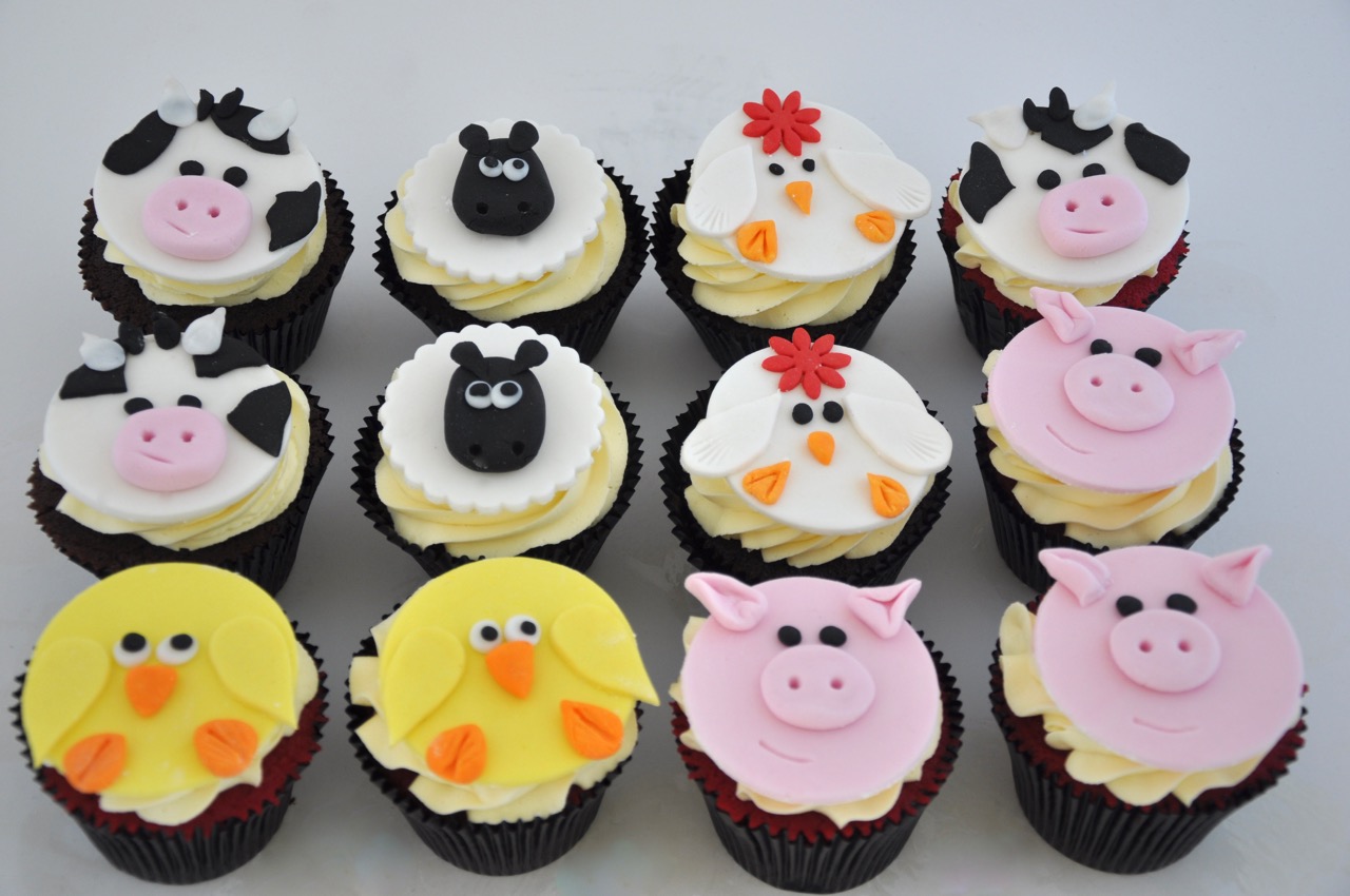 Cutest animal farm cupcakes