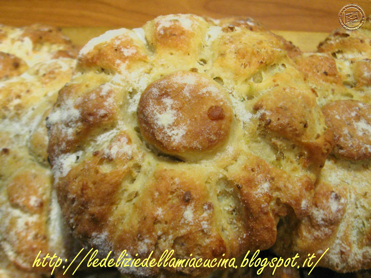 Le Delizie della Mia Cucina: Sbrinz e Pistacchi nelle "Michette"