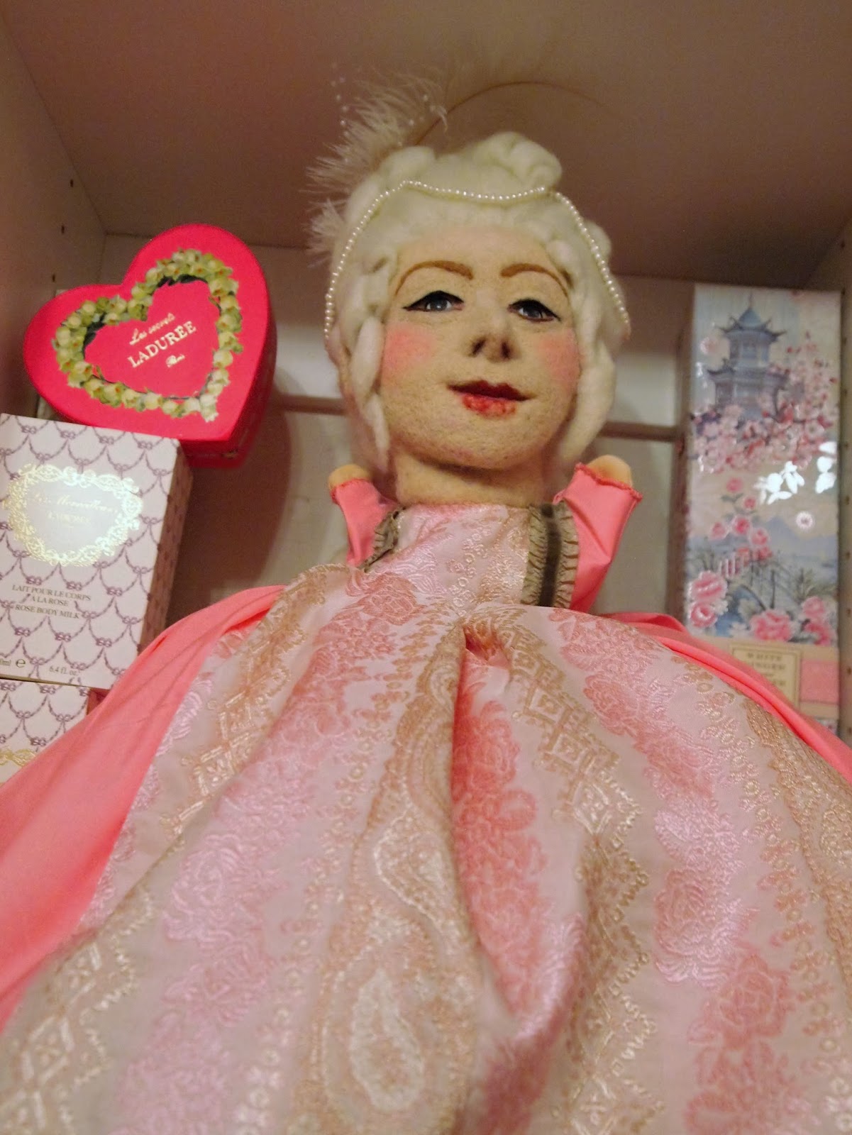 Marie Arden Pink Living: Puppet Marie Antoinette