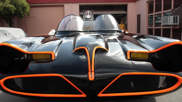 Aficionado de la serie de Batman paga $4.2 Millones por el Batimovil