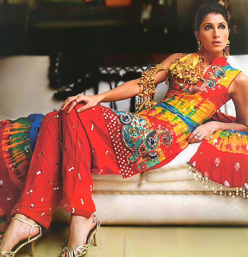 Fashion Designing: Chiffon New Style Dresses