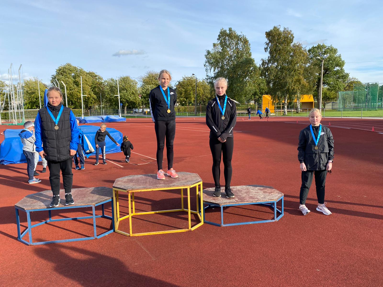 RAKVERE VABADUSE KOOLI: Rakvere Gümnaasiumi noored algklasside ...