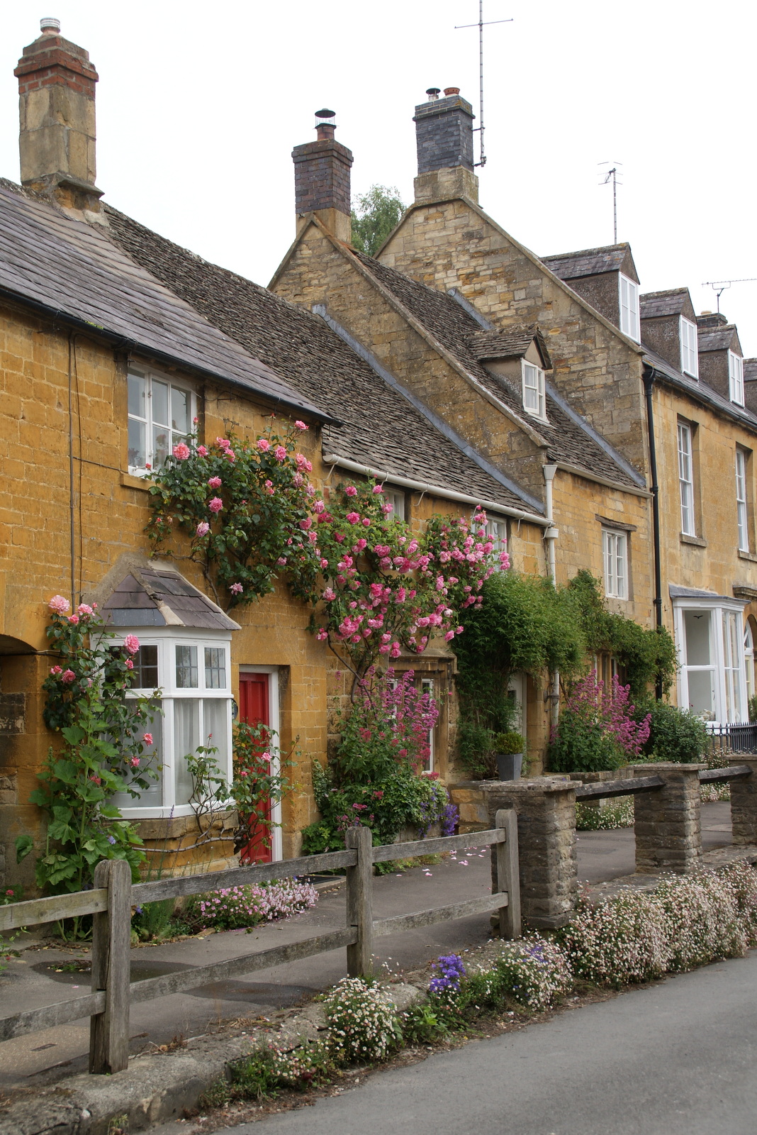 Organic Garden Dreams: The Beautiful Village of Blockley in the ...