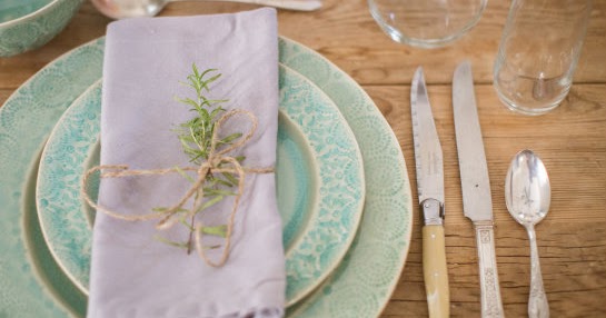DIY: Fresh Rosemary Sprig Place Settings | 17 Apart