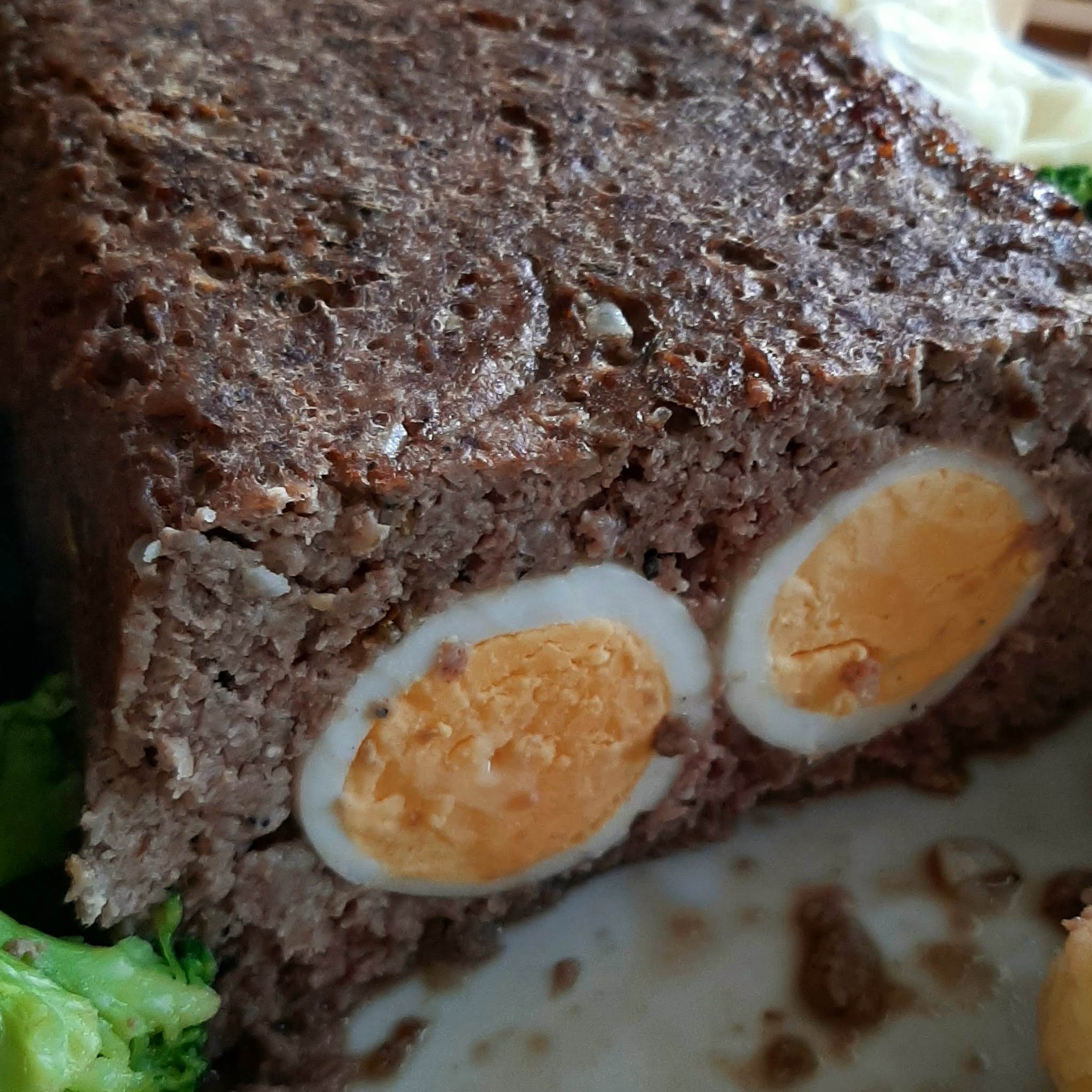 KALEVAN KEITTIÖ: TÄYTETTY LIHAMUREKE