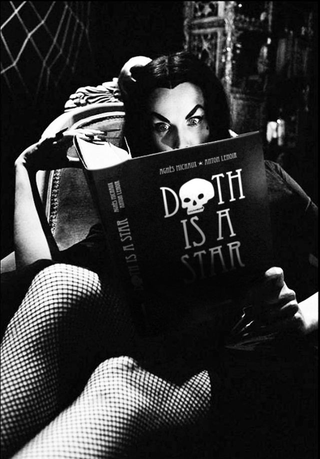 Horror Icon Vampira: Fabulous Photos of Maila Nurmi in the 1950s ...