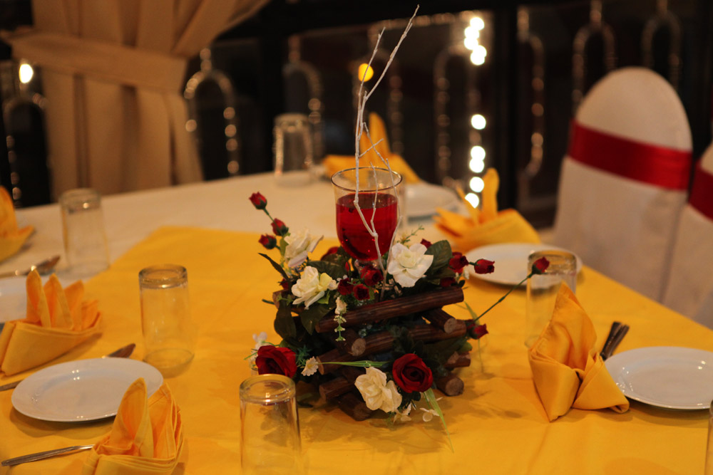 AMA FLORA: Table Decoration