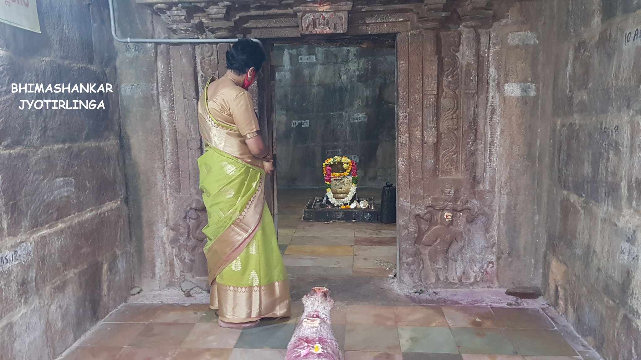 Raghu's column!: Sri Lalitha Someshwara Swamy Temple, Somasila.