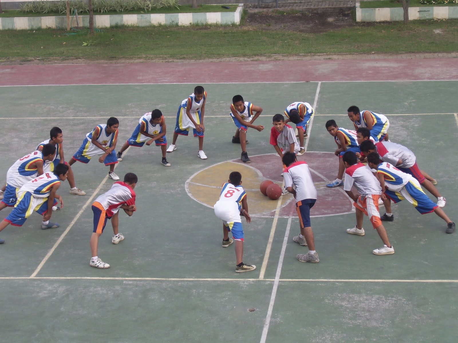Foto Ekstra Basket Tahun 2011 ~ SMK NEGERI 1 BEJI PASURUAN