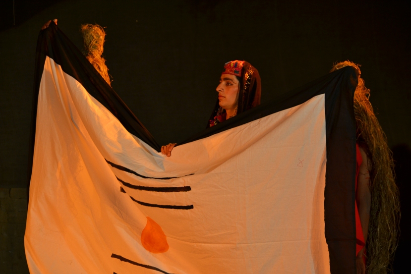 Search Kashmir: April 2013