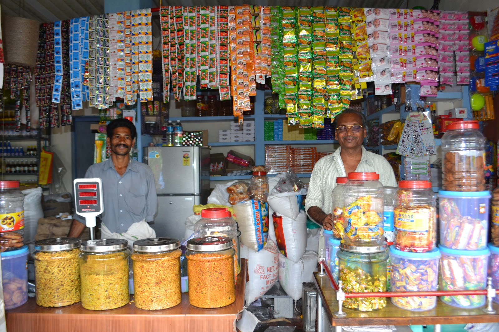 Anders in India: The Hosahalli Roadside Shop