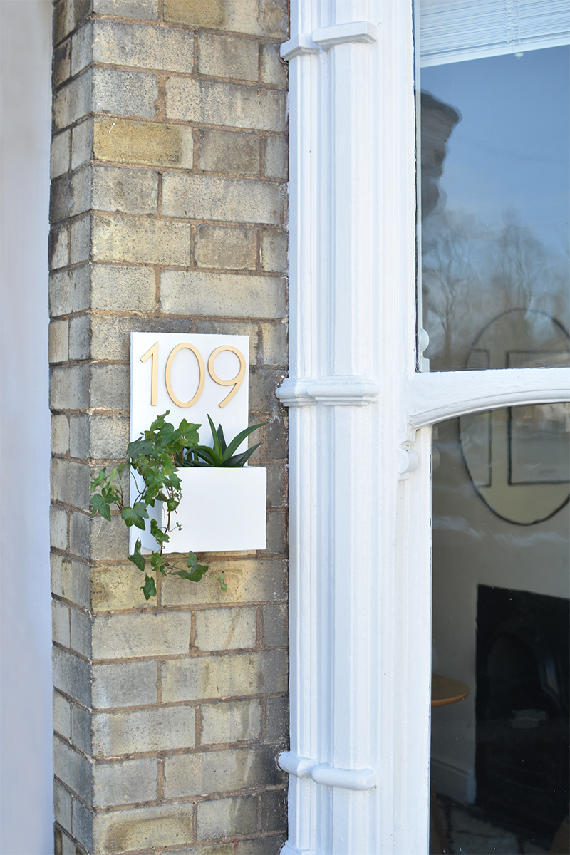DIY modern house number sign — Caroline Burke | Burkatron