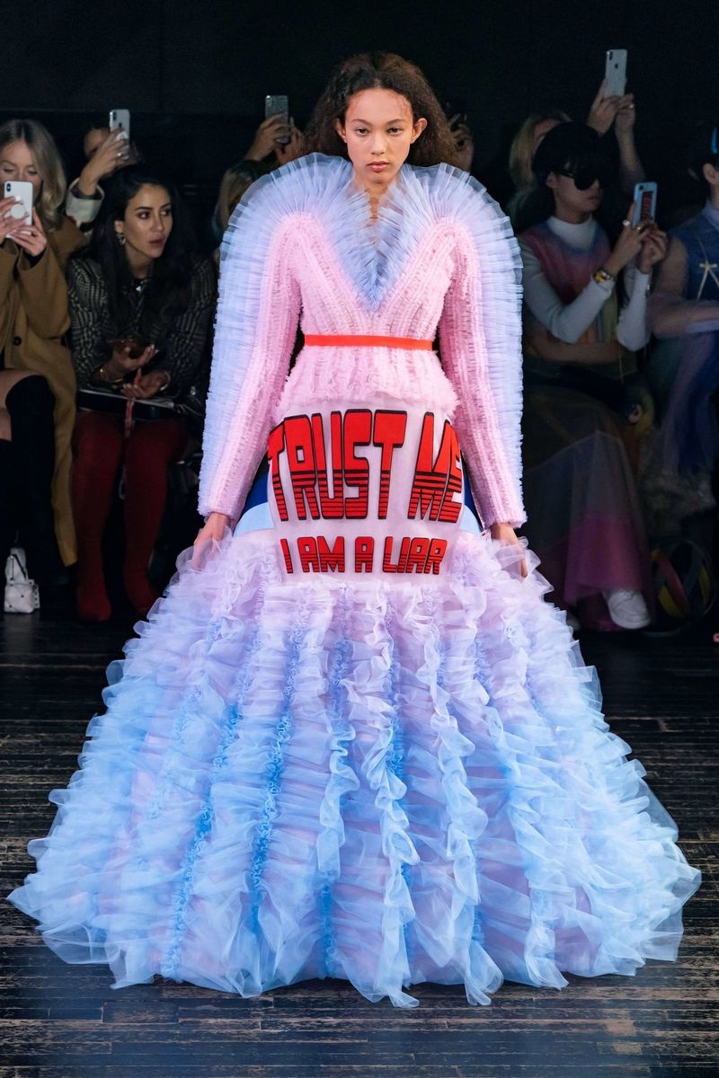 Hily Designs: La colección de Viktor & Rolf Spring 2019 expresa lo que ...