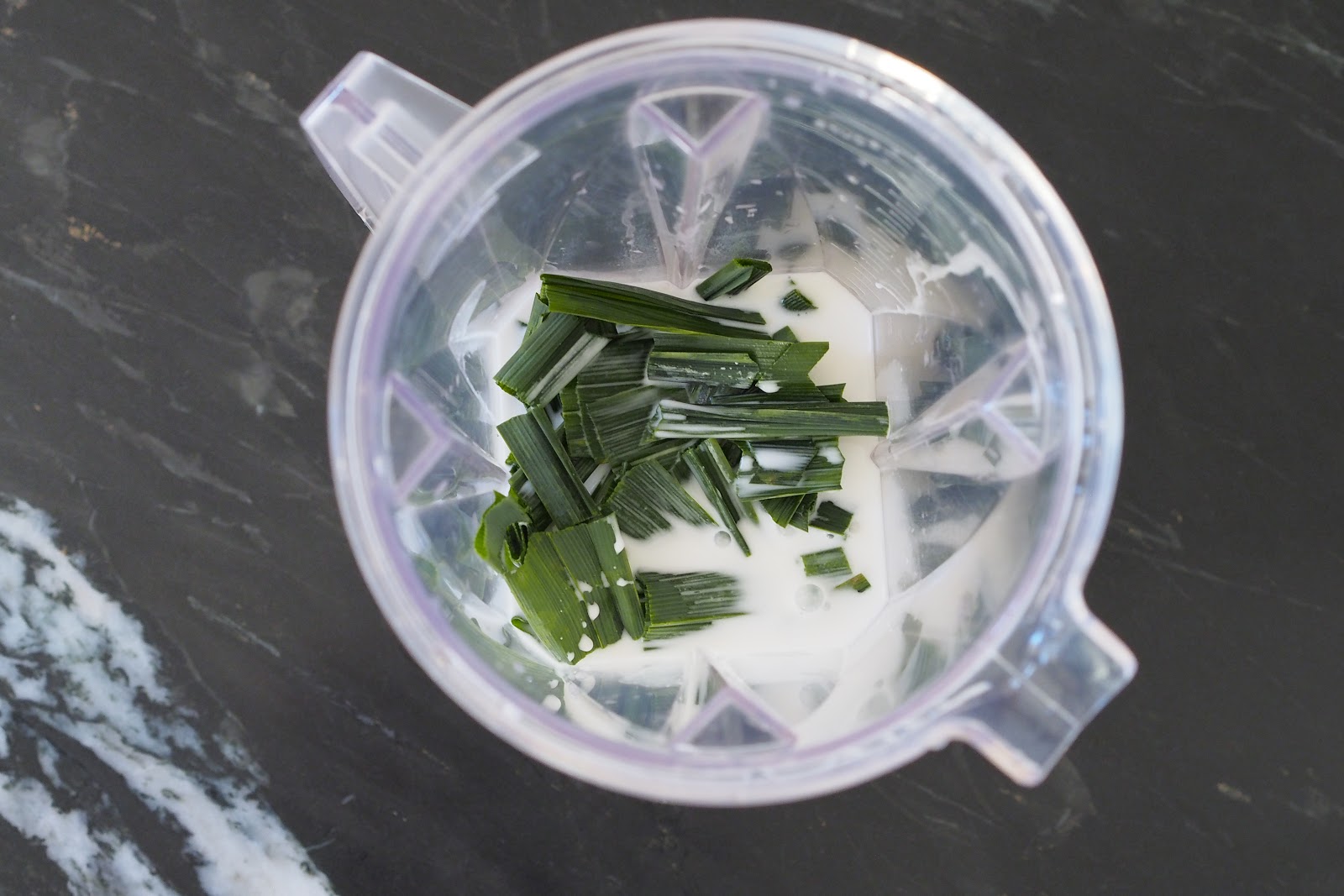 Minty's Kitchen: Pandan Kaya / Coconut Jam