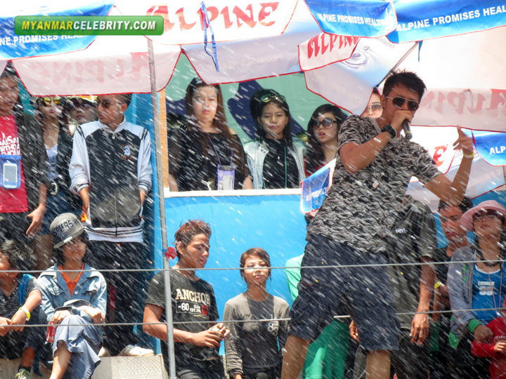 PHOTOS: Sai Sai Kham Leng @ ALPINE Thingyan Stage