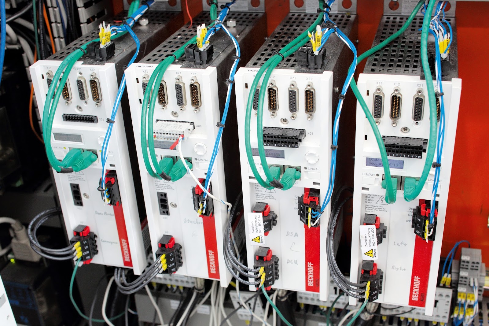 Beckhoff, 친환경 플라스틱 포장용 열성형기[무인화기술 2016년 5월]