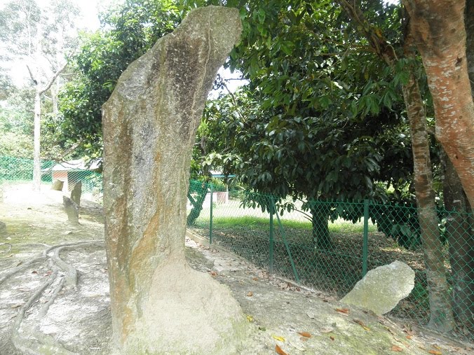 SENI LAMA MELAYU (MALAY OLDEN ART): Megalith (of) Datuk Tua