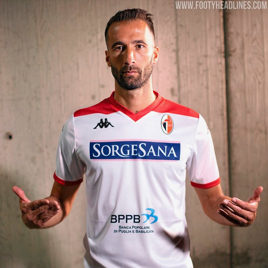Bari 19-20 Home, Away & Third Kits Revealed - Footy Headlines