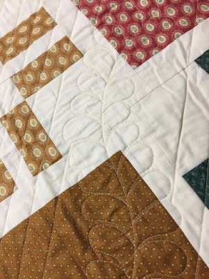 Mrs Sew n' sew: Layer Cake Custard Quilt
