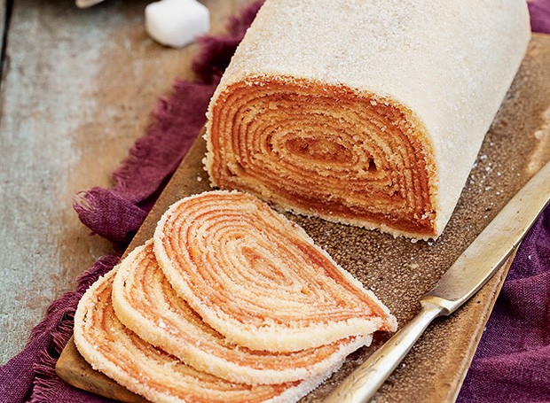 Delícias do Dia-a-Dia: BOLO DE ROLO
