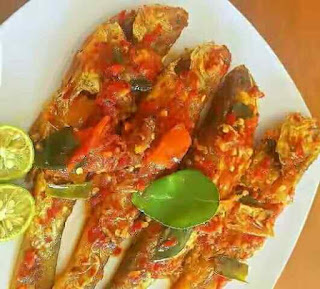 Cara Membuat Ikan Kembung Bumbu Rica-Rica Yang Lezat - Aneka Resep