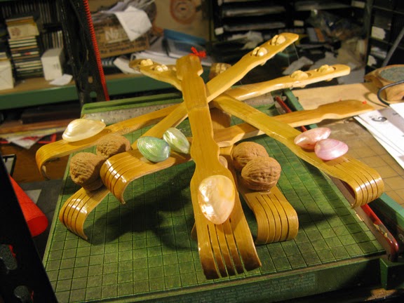 Quixotic Me: Hand made nut scratchers; It's what's for Christmas.