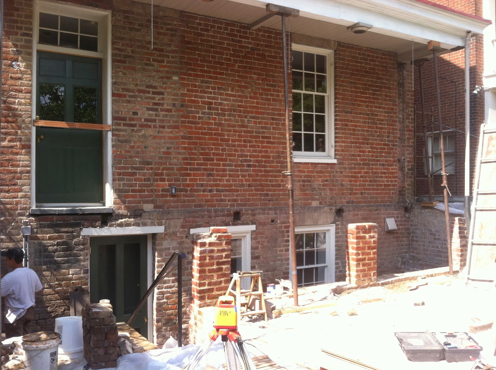 Restoration Builders of Virginia: Rebuilding round columns on 1813 ...