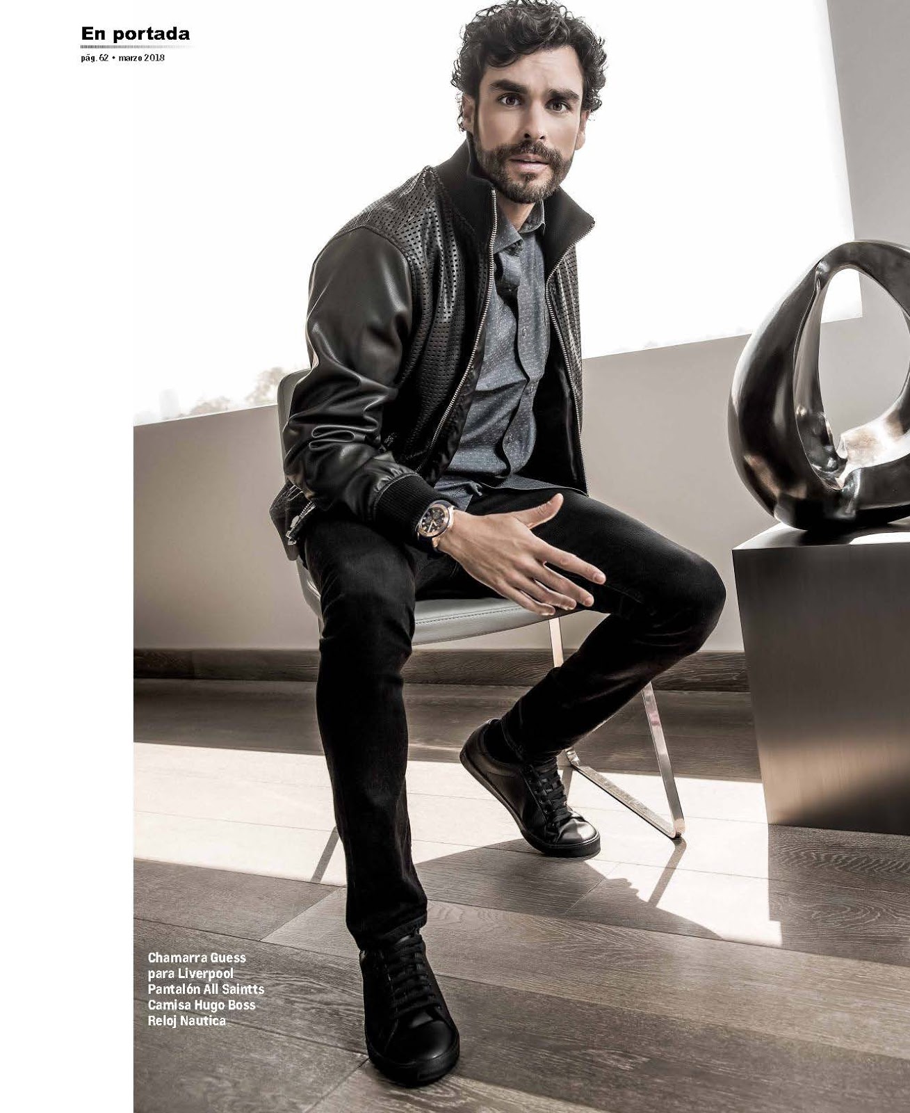 Gonzalo García Vivanco viste tailoring primaveral para OPEN México