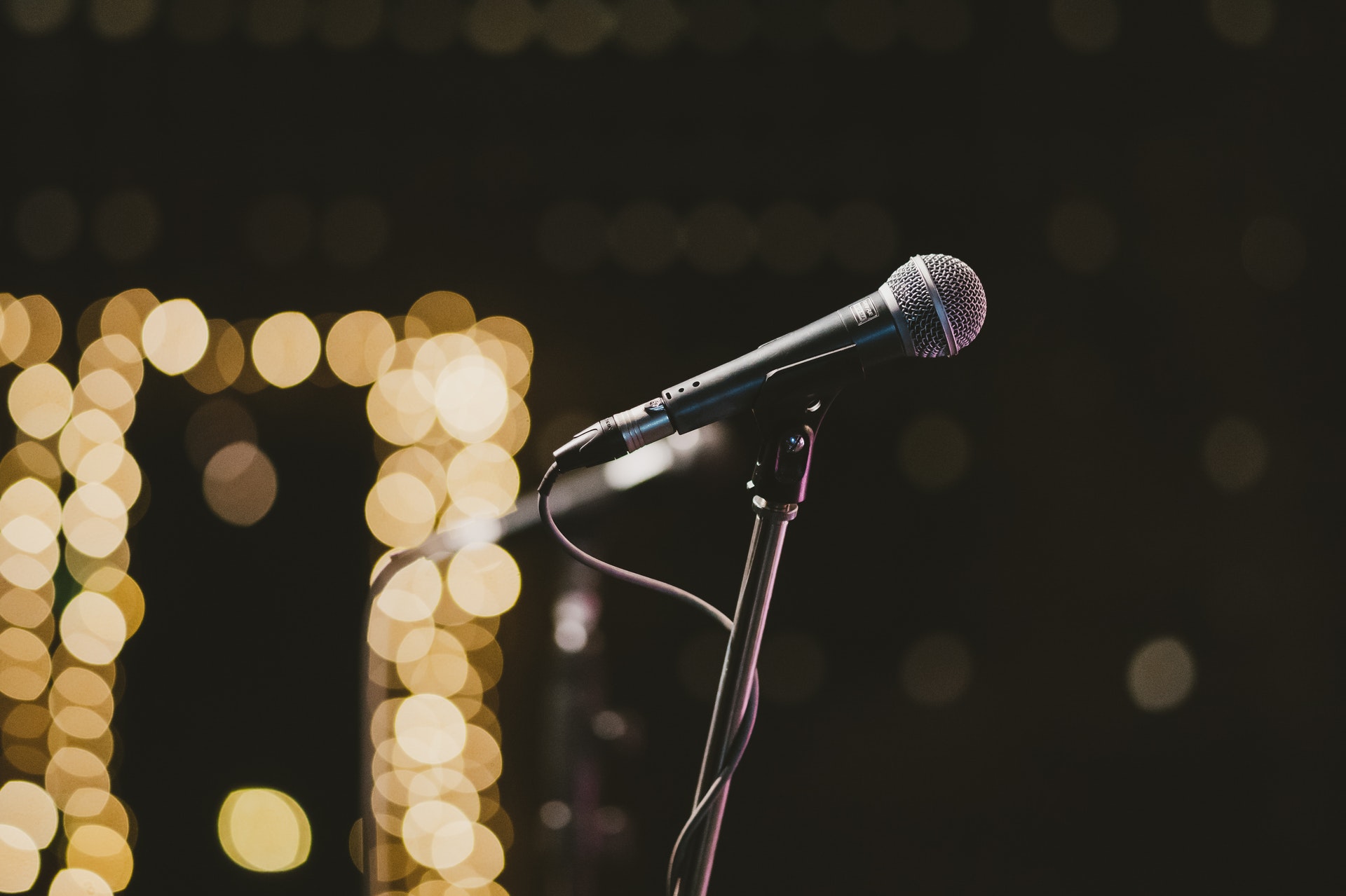 Beginners Guide: How to host a Virtual Open Mic