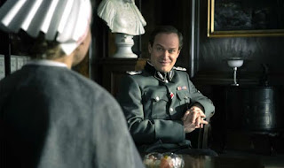 Confesiones de una Gata Seriéfila: Charité at War: Un vistazo a la ...