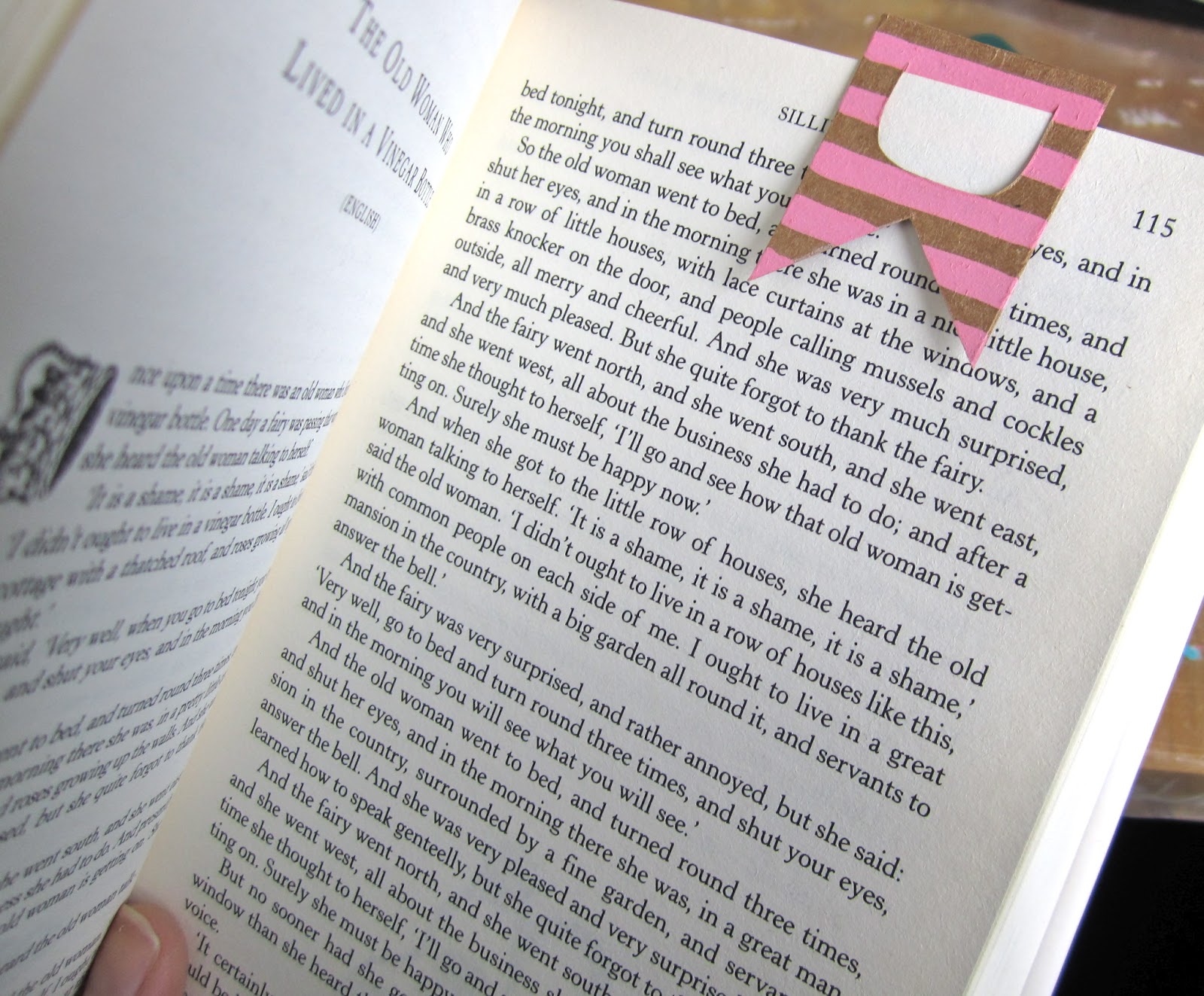 Little Miss Crafty: Making awesome pagemarkers