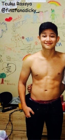Fina Fanadicky: Kumpulan Foto Cowok Manis dan Ganteng