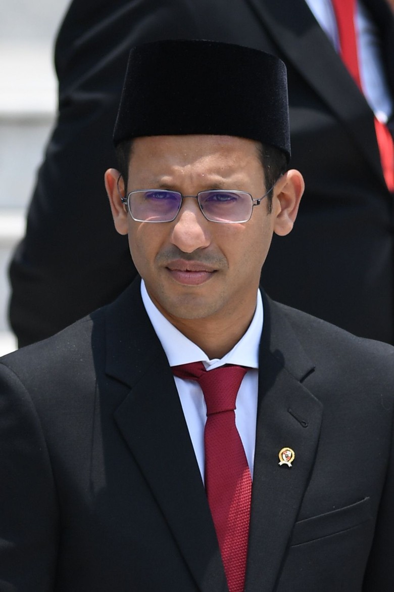 Mendikbud Imbau Satuan Pendidikan Pasang Foto Presiden dan Wakil ...