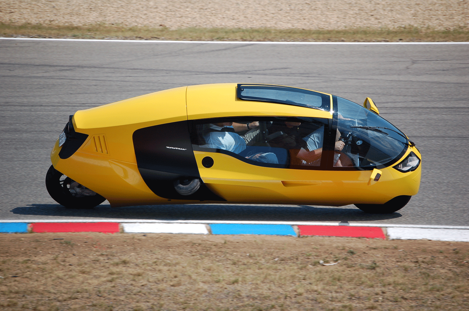 wind and water and earth: Monotracer