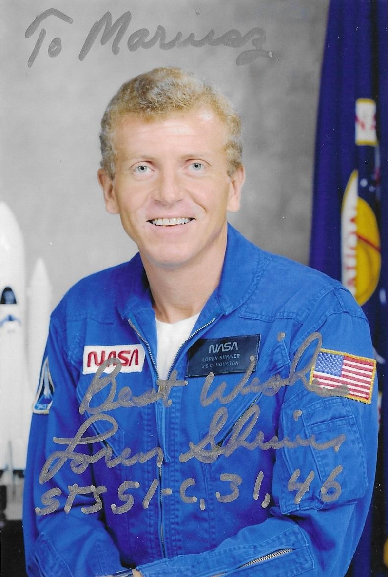 Autografy Mariu: Viktor Savinykh, Daniel Brandenstein, Loren Shriver ...