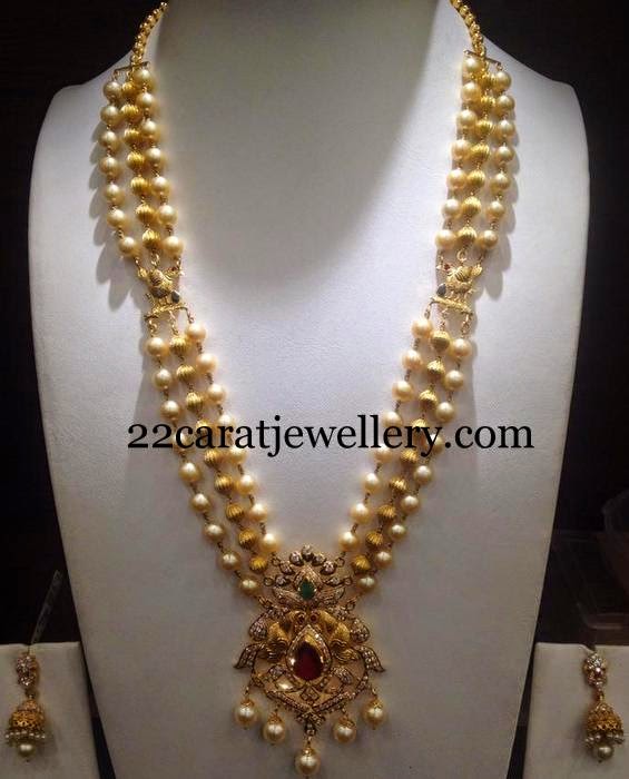 Three Stringed Pearls Set - Jewellery Designs