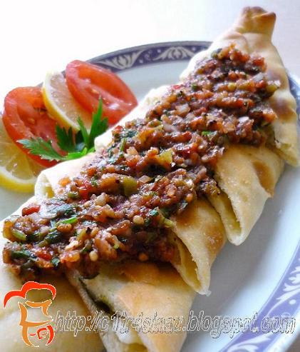 Citra's Home Diary: Peynirli Yumurtalı Pide / Turkish Pide bread with ...
