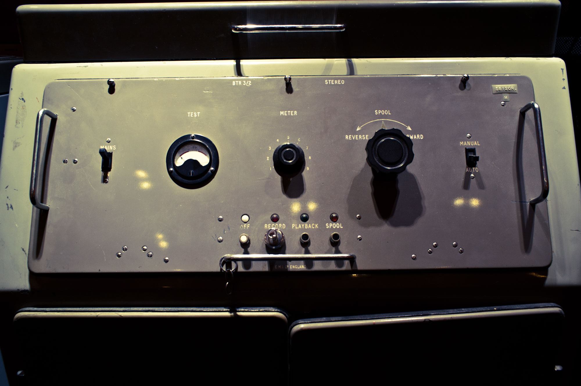 BTR3 TAPE MACHINE AT ABBEY ROAD – M & S | Ultimate High-Fidelity