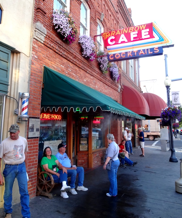 Seattlebars.org: #1843 - The Rainbow Cafe, Pendleton, OR - 8/17/2011