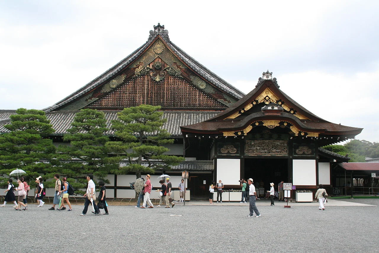 Nijo Castle, Kyoto, Japan (with Map & Photos)