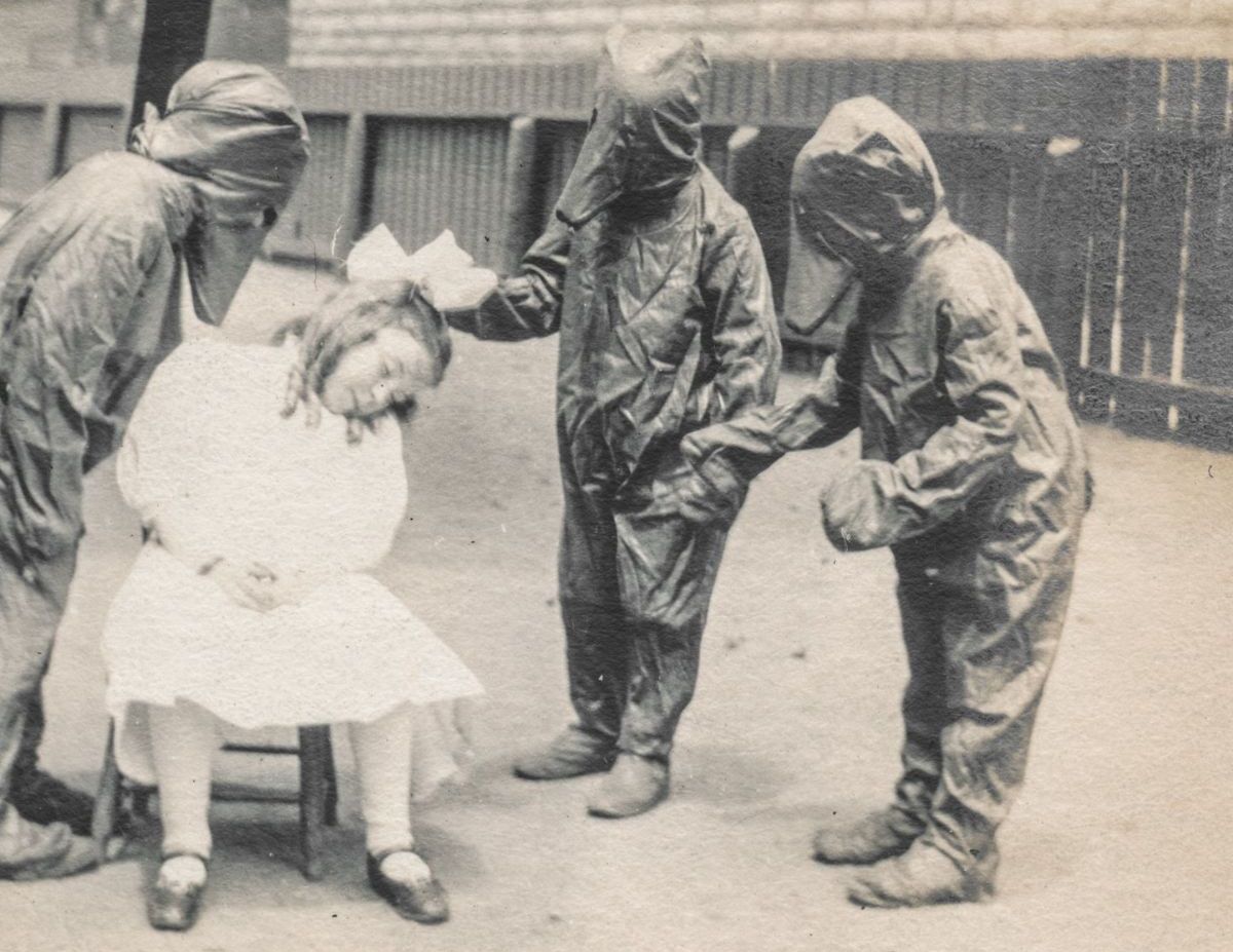 Vintage Photographs of Children Performing “Goldilocks and the Three ...