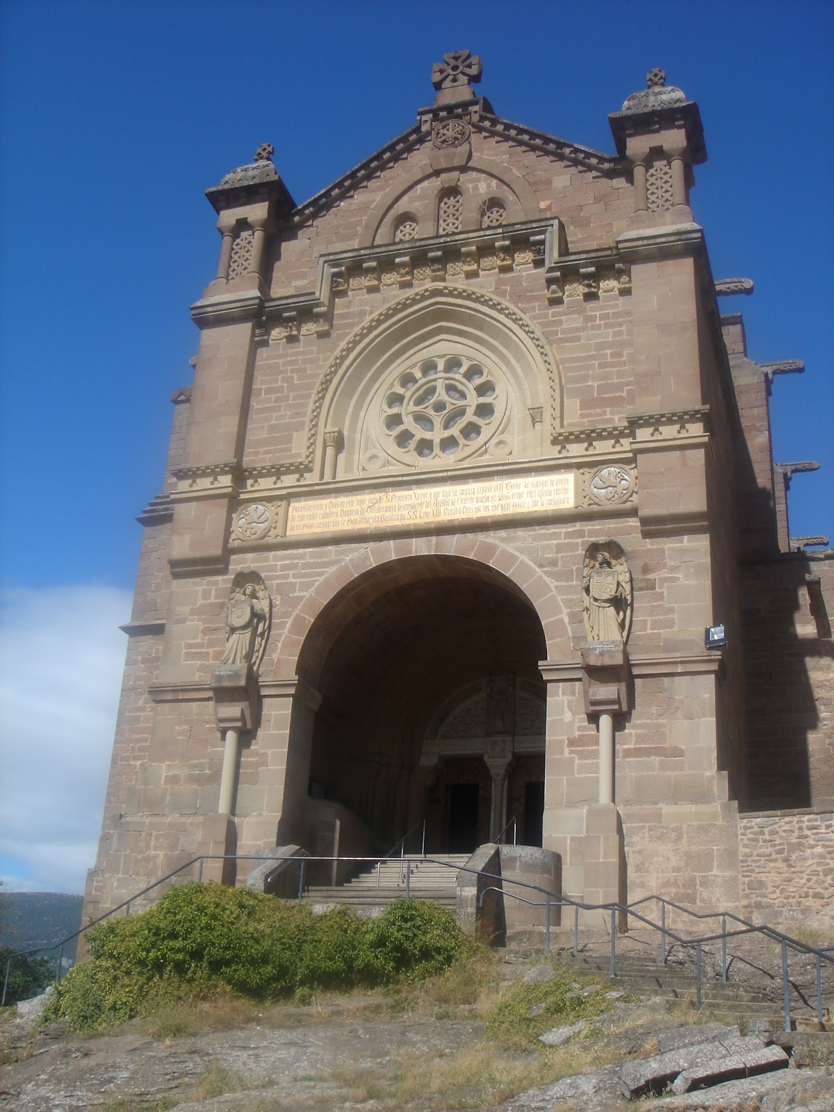 Historia y Genealogía: Castillo de Javier. Navarra