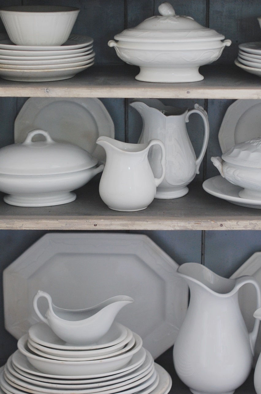 Frog Goes to Market: Antique Ironstone Collection