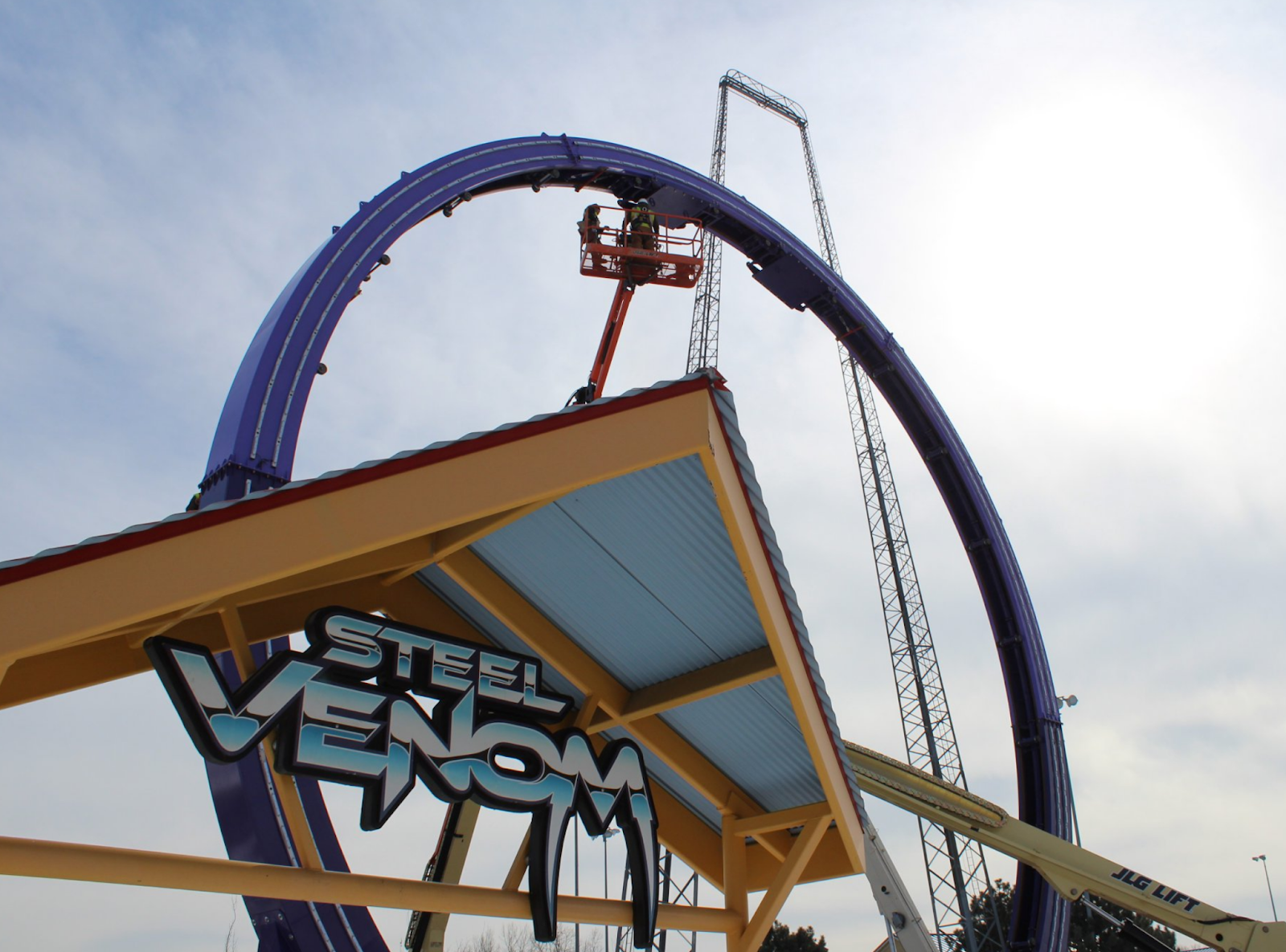 NewsPlusNotes: New Thrill Ride - Delirious - Rises at Valleyfair