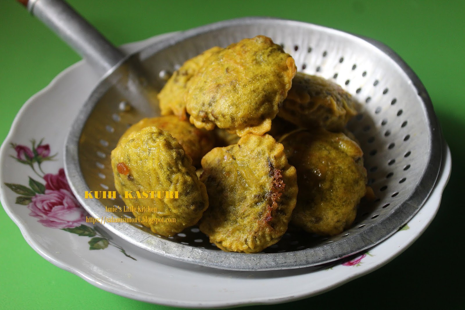 Kuih Kasturi @ Kesturi - Amie's Little Kitchen